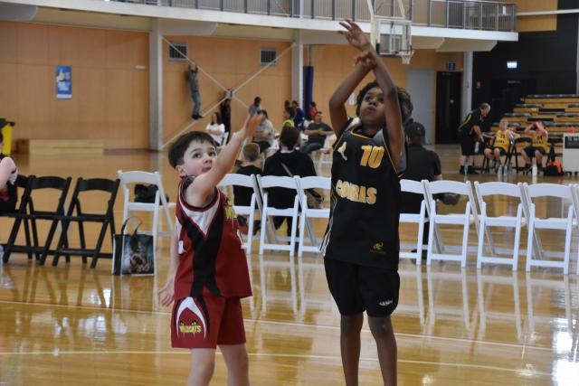 Hitting the basketball boards in Port Augusta | The Transcontinental