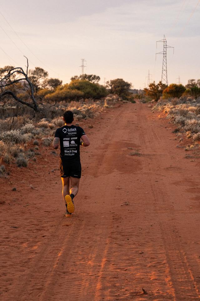 Former Port Augusta resident runs ultramarathon for mental health and ...